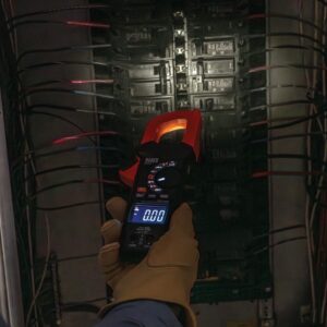 Klein CL800 vs CL810 Clamp Meter: Side-by-Side Review